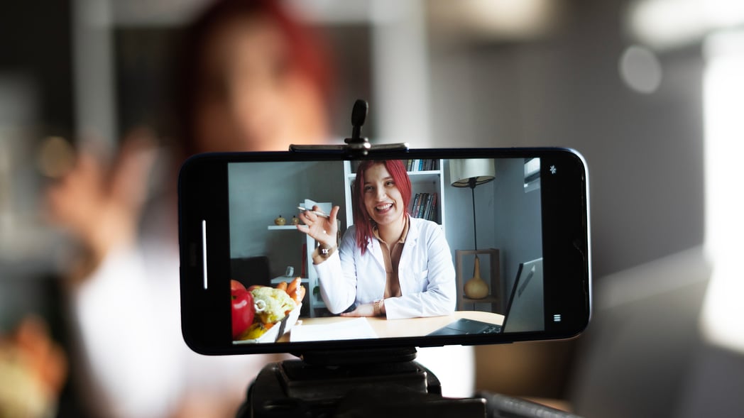 10 Revolutionary Recruiting Ideas Outside the Box Recruiters Need to Try