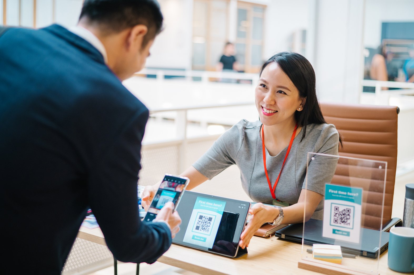 10 Revolutionary Recruiting Ideas Outside the Box Recruiters Need to Try