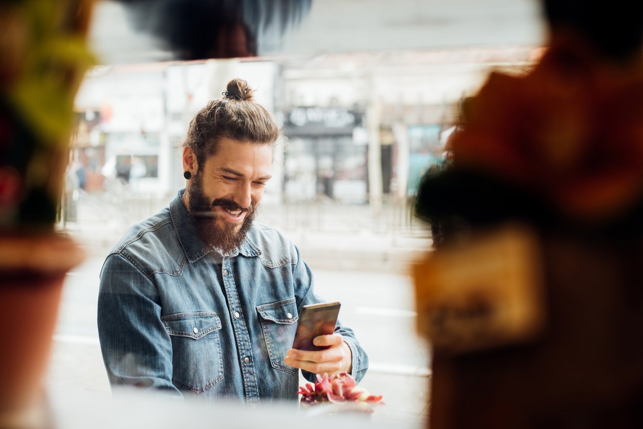 Hourly Worker Insights: Strategies to Attract and Hire Frontline Talent